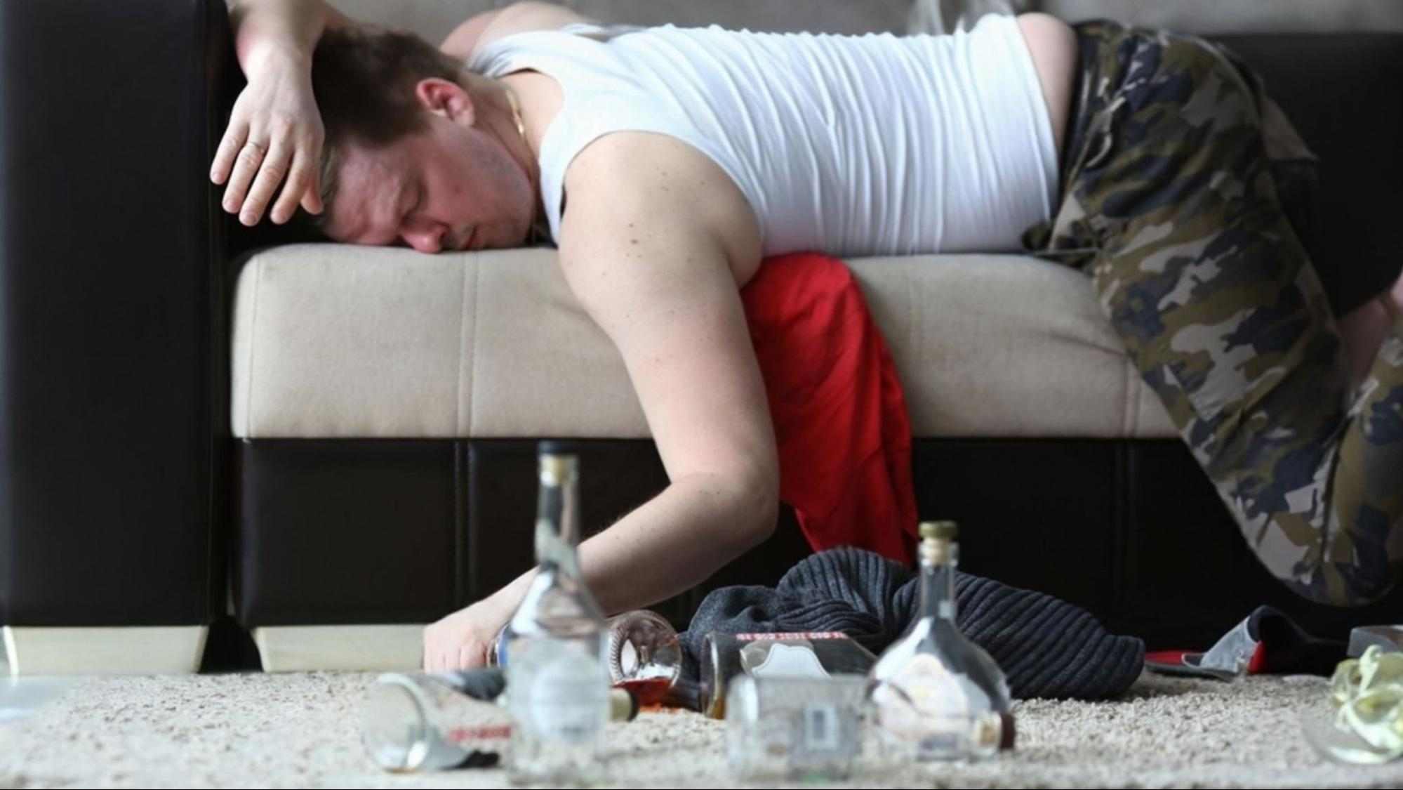 Alcohol Binge Drinking to Cope With Stress Hurting Marriage